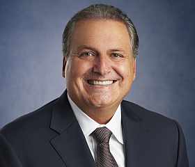 Charles «Chuck» Treadway es el nuevo CEO de CommScope – Tecnología ...